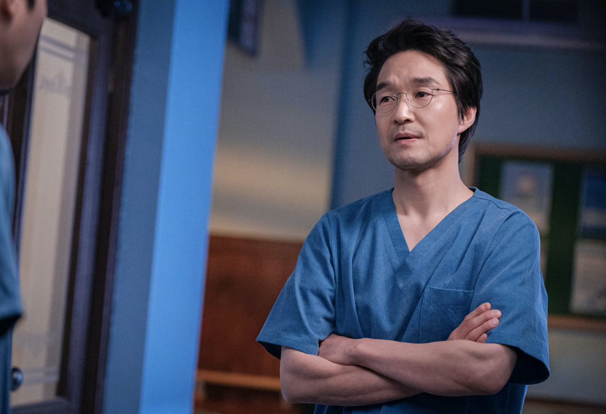 Net discussion "Romantic Doctor Master Kim 3": Han Seok-kyu's charm, strong strength, insisting ...