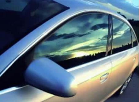 After parking in summer, leave a slit on the window, can it really ...