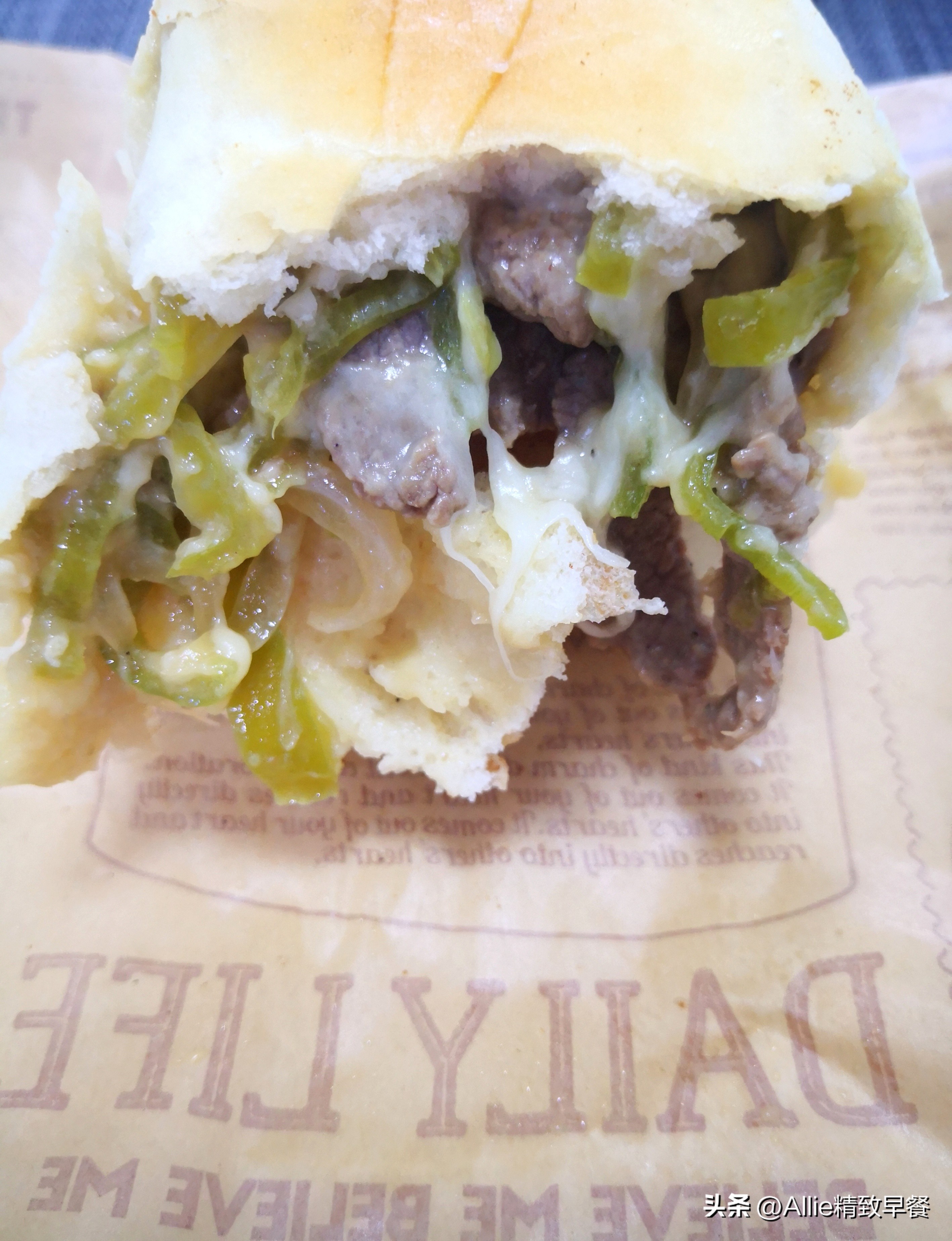 A replica of Sam's Beef Roll, share the recipe and skills of the crust ...