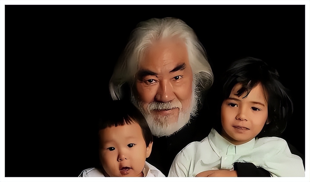 72-year-old Zhang Jizhong let go of his mouth for the first time ...