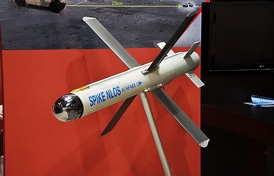 The Indian army introduced the "spike" missile: the anti-tank ...