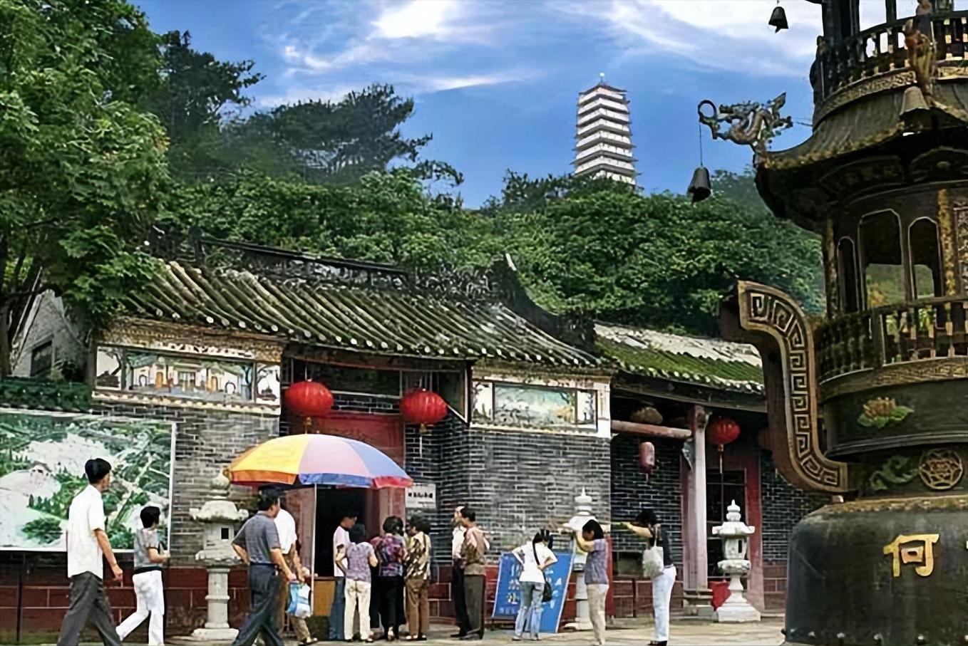 On the seventh day of March, He Xiangu's birthday, as the only woman ...