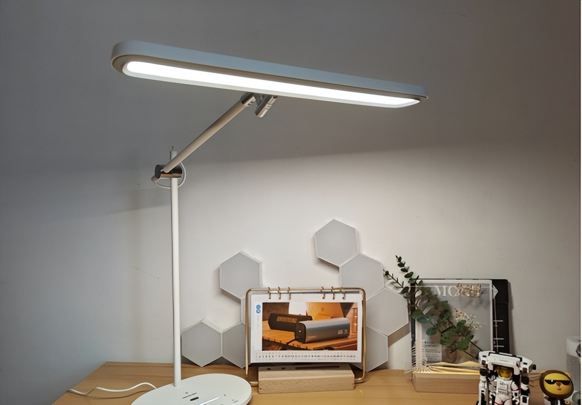 Which brand of table lamp is the best for students? Student desk lamp ...