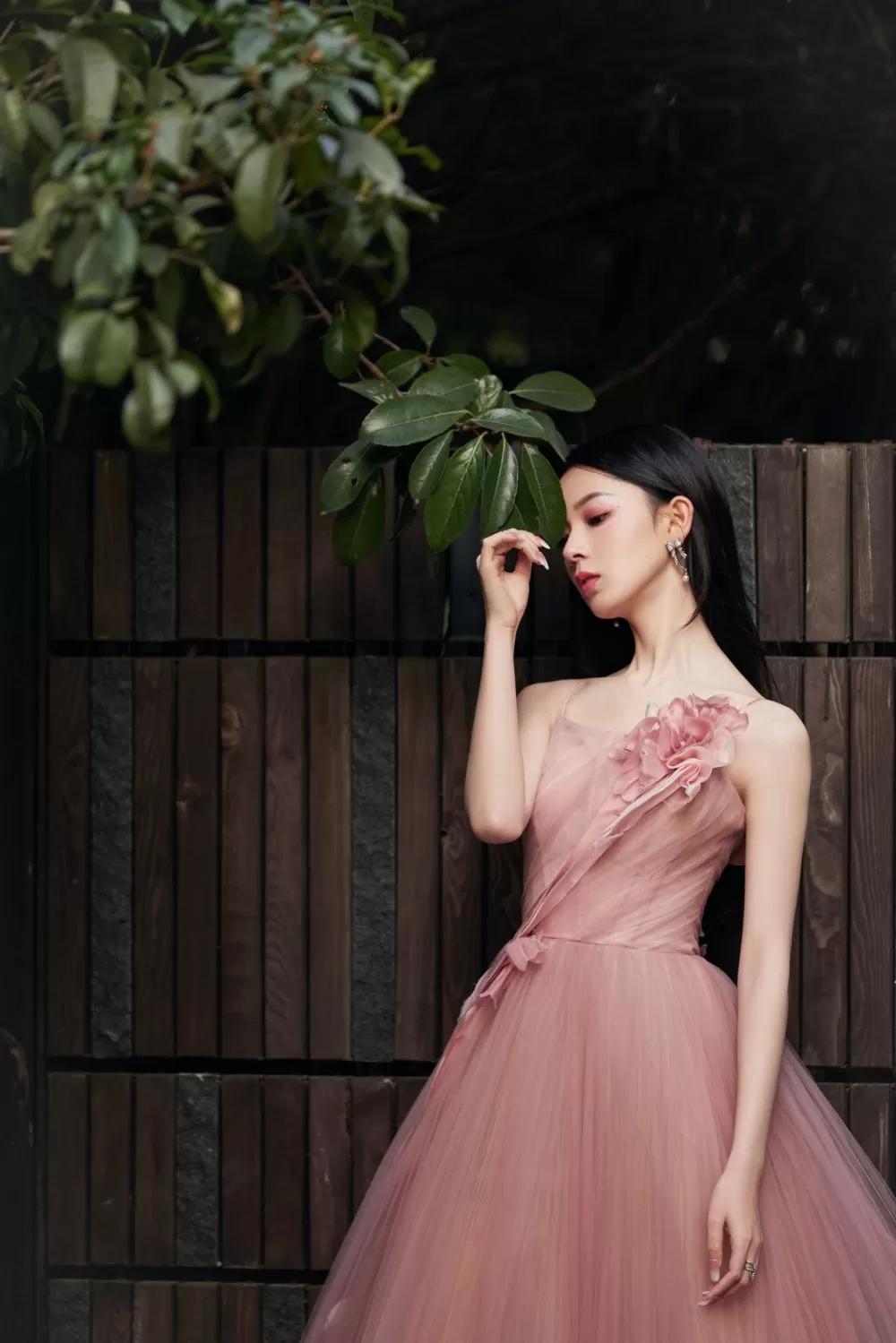 Chen Yao, Yue Qiluo in Wuxin Master, Zheng Wei, the jade-faced flying ...