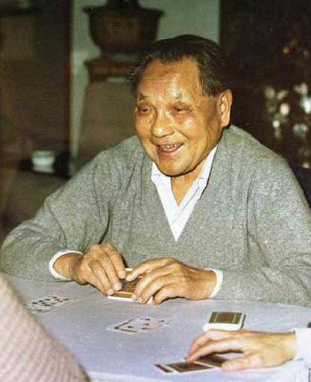 Deng Gong was overthinking in his later years, and his wife Zhuo Lin ...