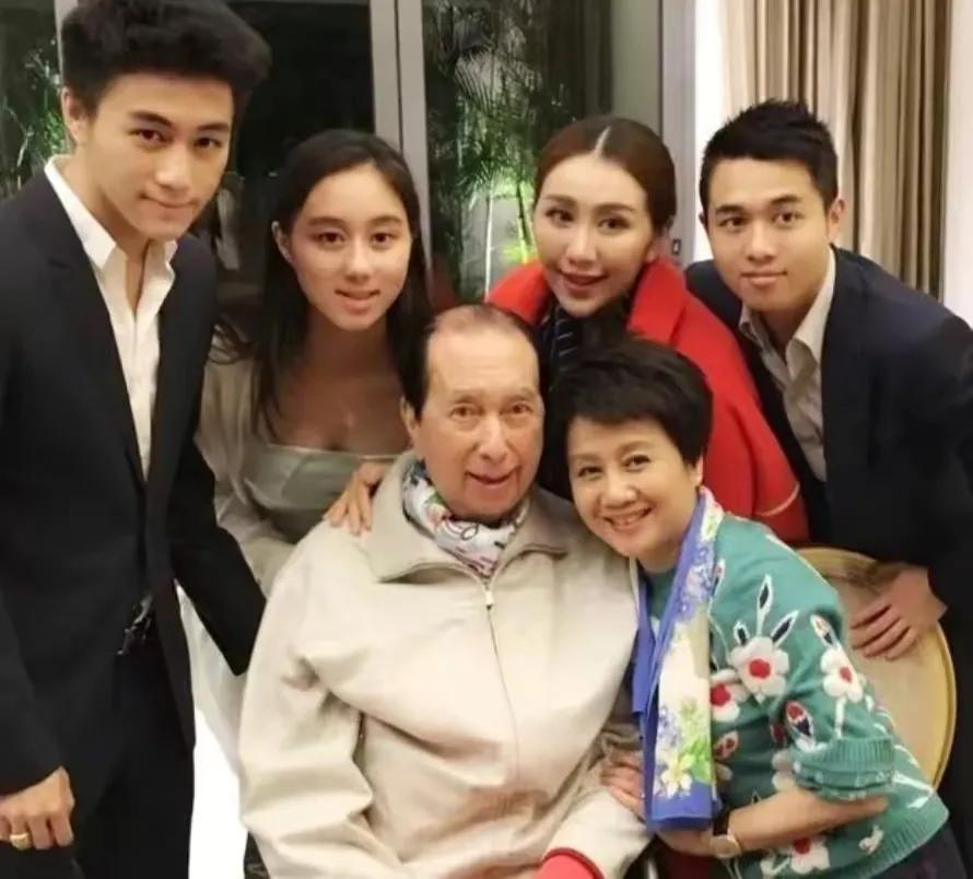 Liang Anqi has always been said to be strong, but as a mother, she is ...