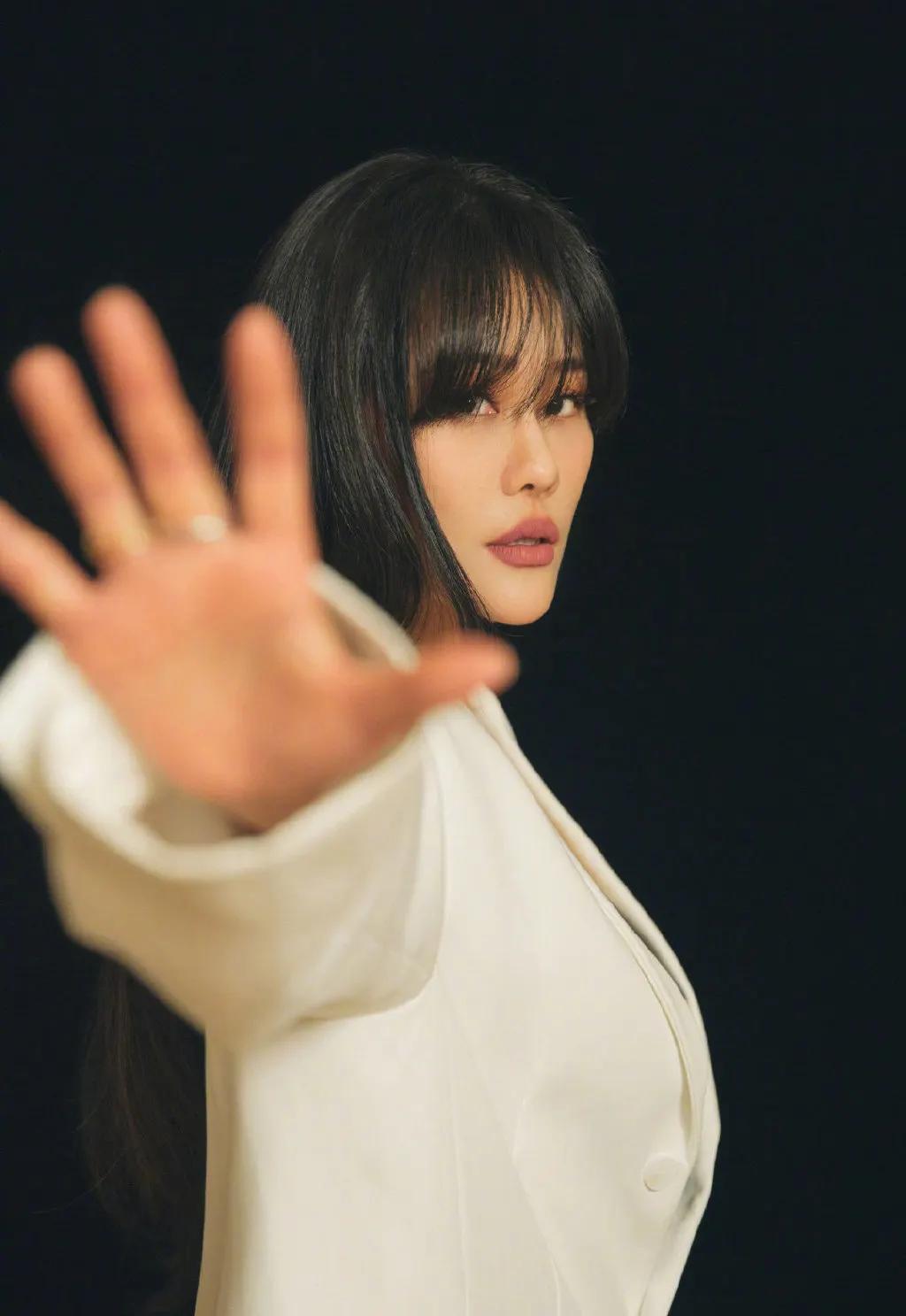 Mingyang Entertainment—Beauty Star—Yuan Yawei - iMedia