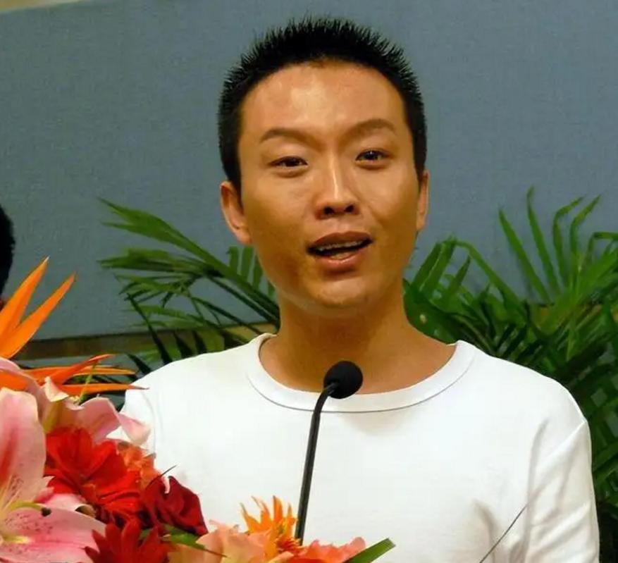 44-year-old Li Yugang was praised for participating in the ceremony. He ...