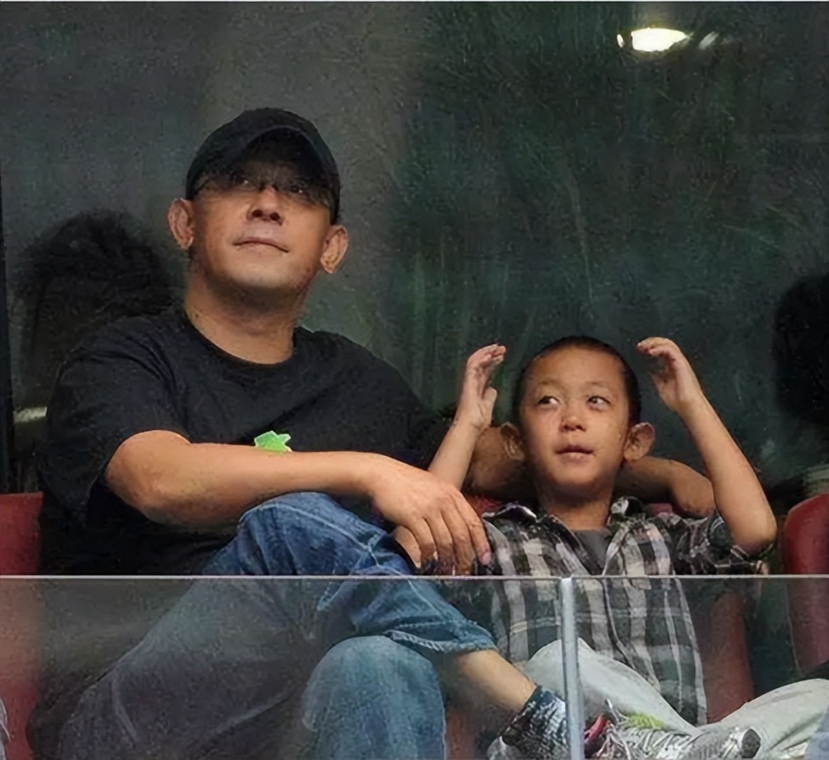 The famous actor Jiang Wen named his child Taro, and netizens ...