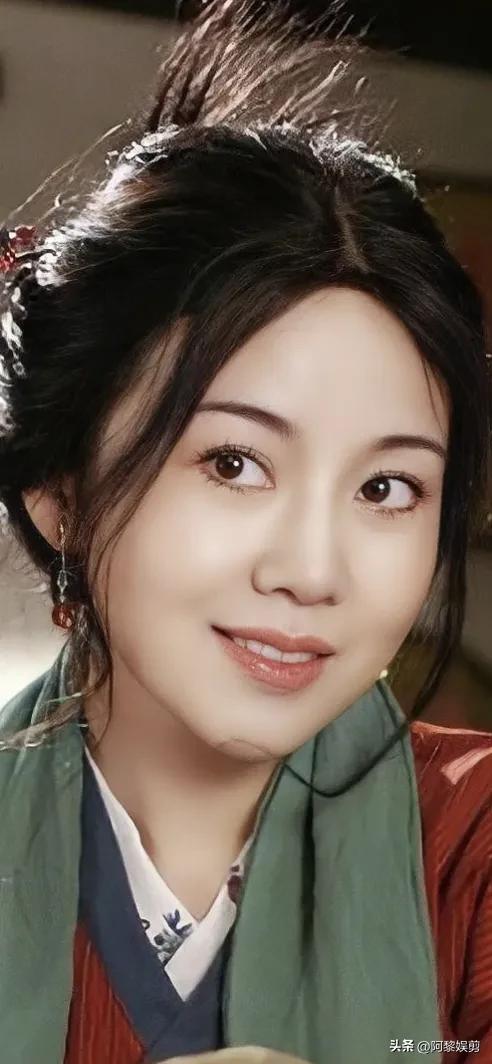 Ni Ping meets Yan Ni, who is better than the two beauties - iNEWS