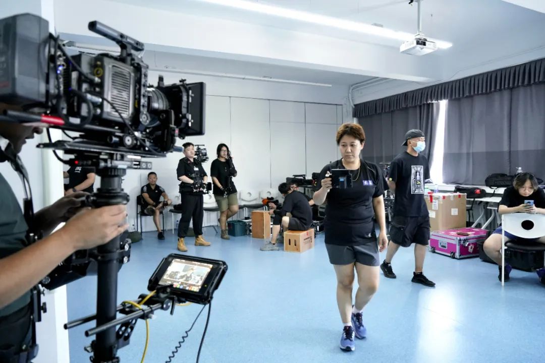 Deng Lu tells you why Steadicam is used for filming - iNEWS