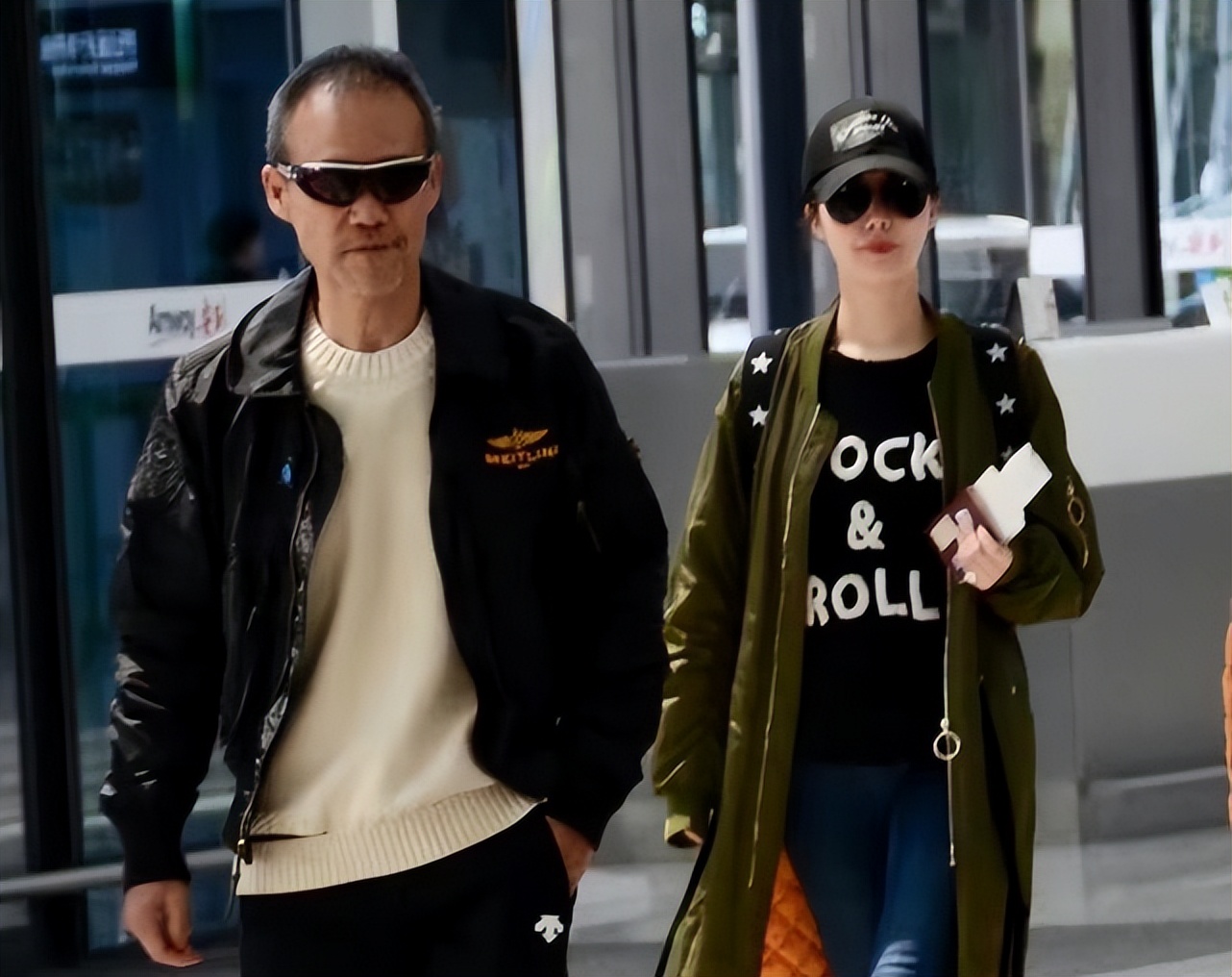 71-year-old Wang Shi and his 30-year-old wife show up, Tian Pujun is ...