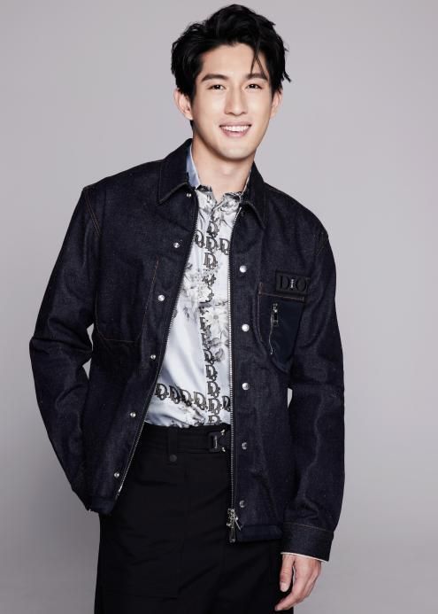 Mediacorp Chen Romeo and Sun Zheng set off on an adventure tour to ...