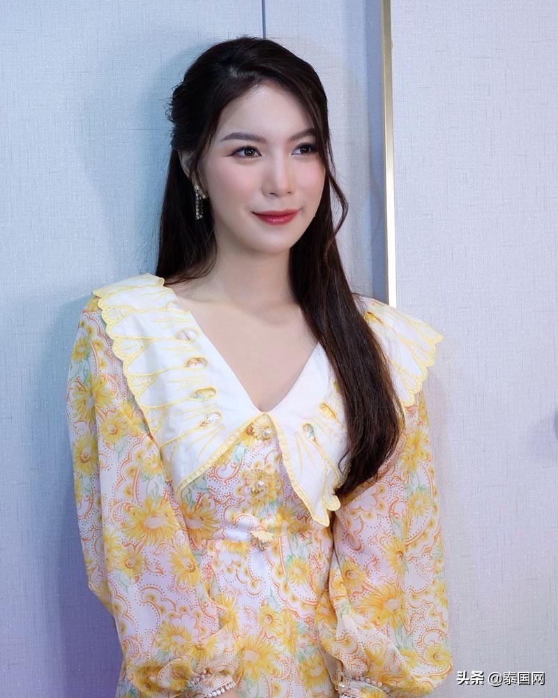 Thai star Max breaks up with Mook - iNEWS