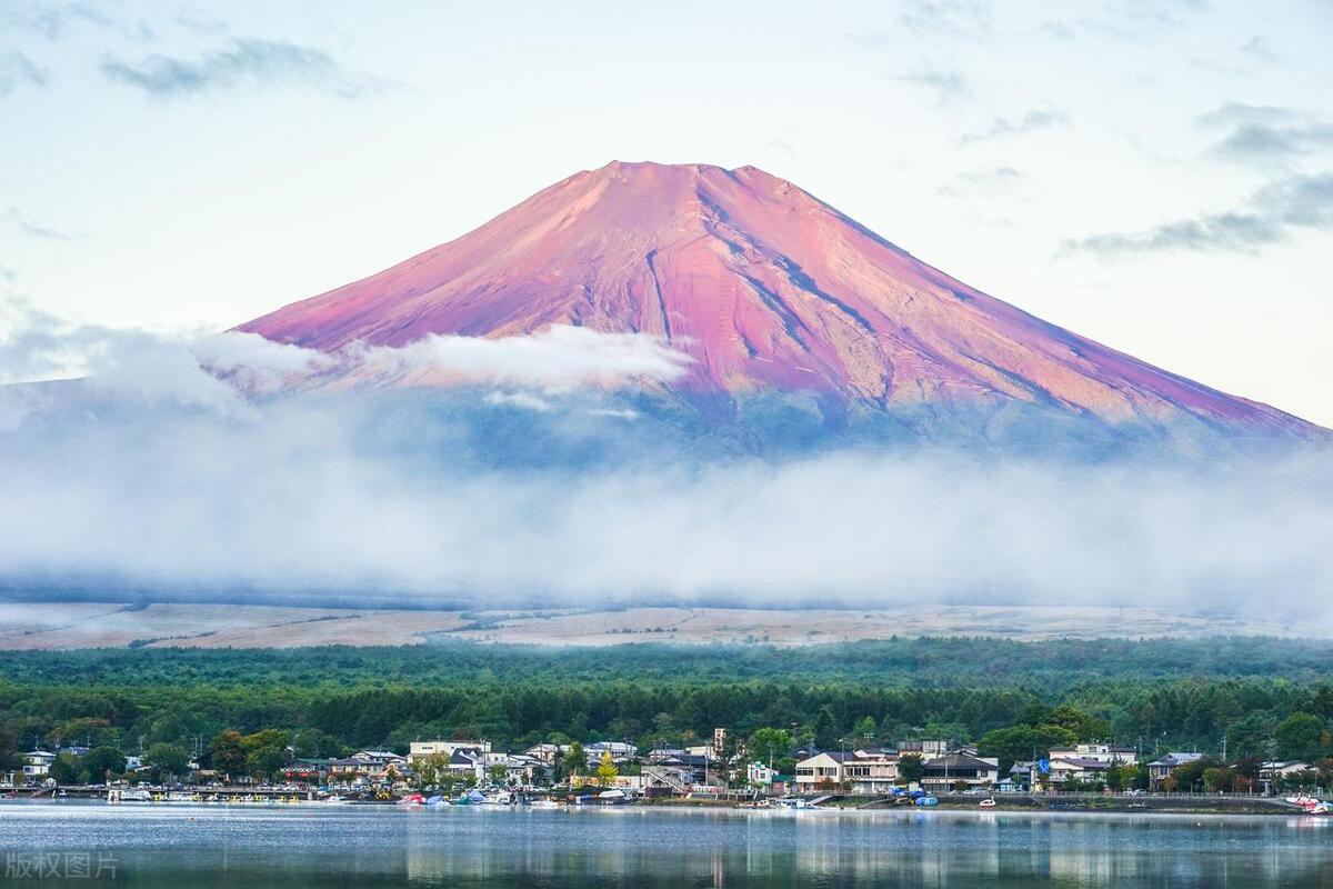 How has Japan's military strength been since WWII? - iNEWS