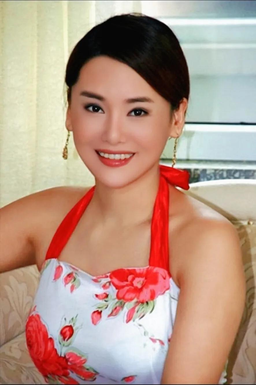 Beautiful actress Yang Xin - iMedia