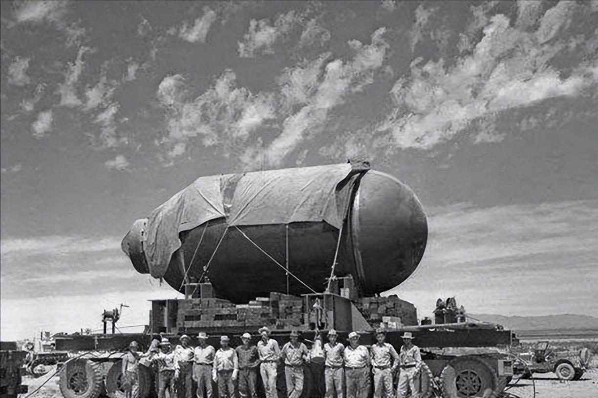 In 1961, the United Kingdom used 48 nuclear bombs to deter China. Why ...