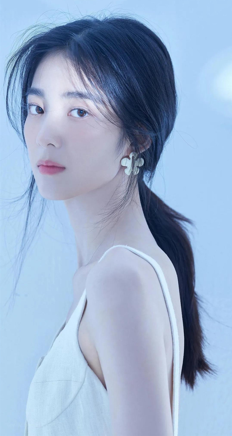 Wan Peng, the goddess of temperament with both appearance and strength ...