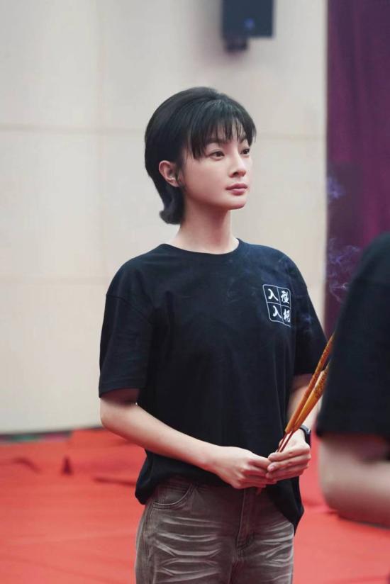 The official announcement of the movie "Into Style" starts with Yang Xing and Chen Kun and Wu ...