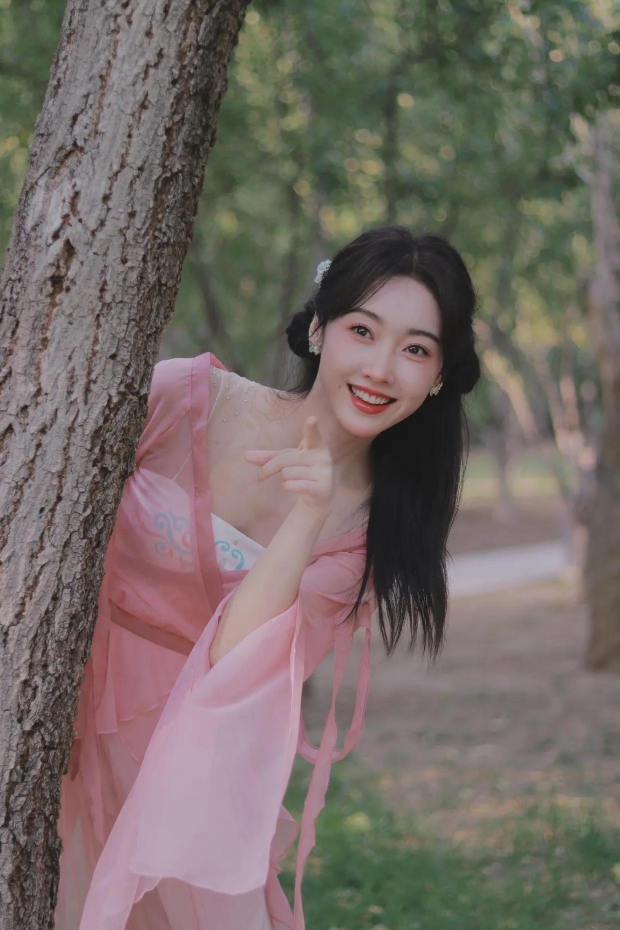 Beautiful senior sister, beautiful Xuan Lu - iNEWS