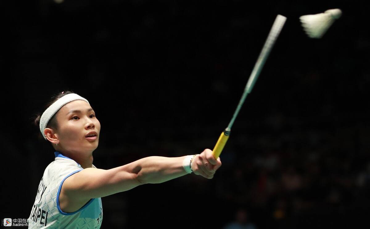 What principles can beginners master to improve badminton technology ...