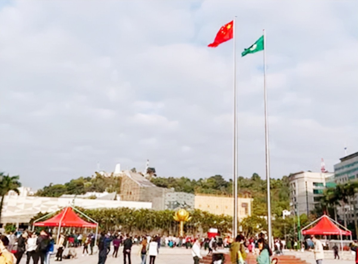 Why is Hong Kong superstitious about the British system?Ideology and ...