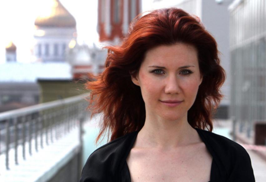 How awesome is the Russian female spy Anna?Seduced the British prince ...