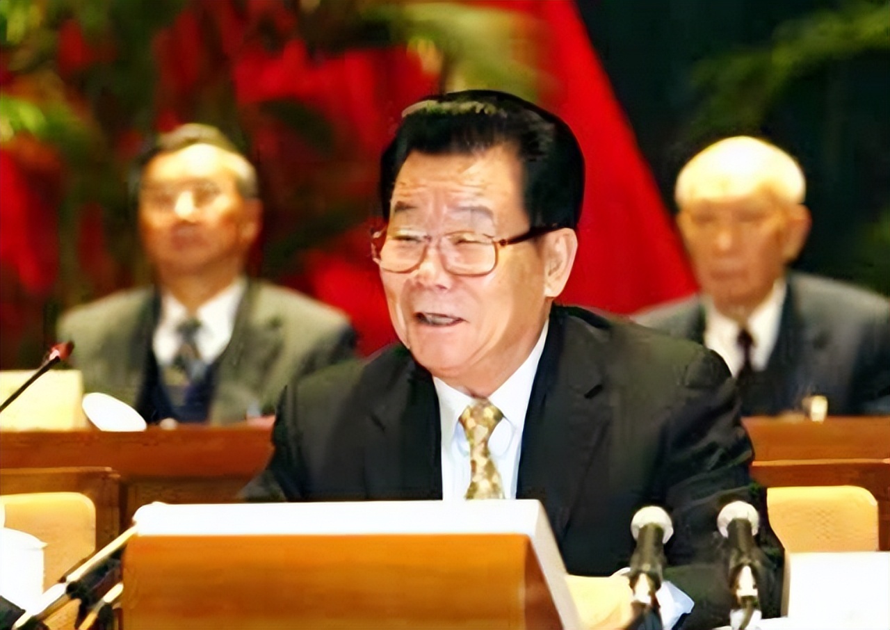 Will Hong Kong's political system be changed after its return? Li ...