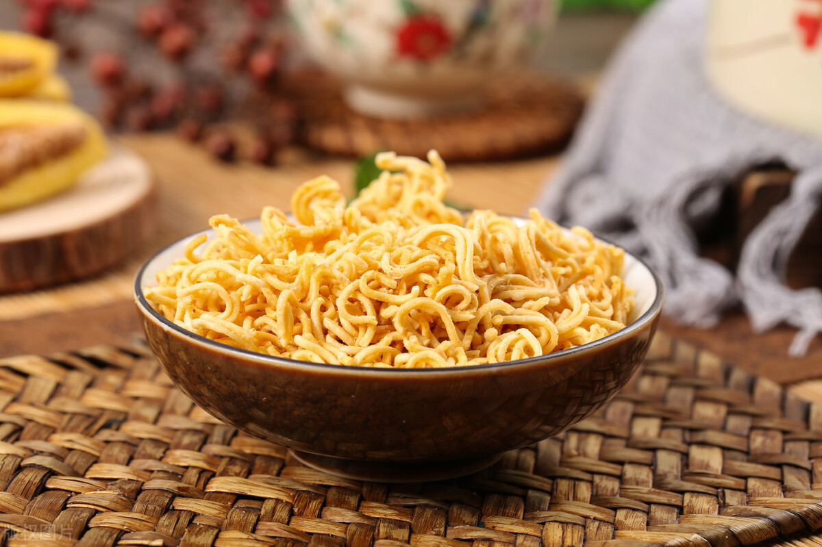 If Zhuge Liang was given 50,000 tons of instant noodles, could the Kingdom of Shu unify the ...