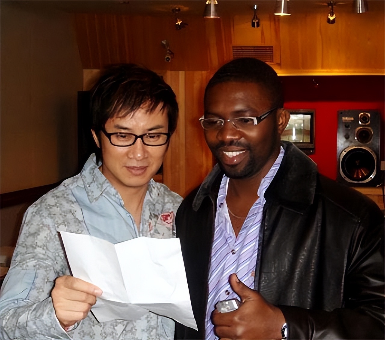 Black singer good brother: After becoming popular, he married a Chinese ...