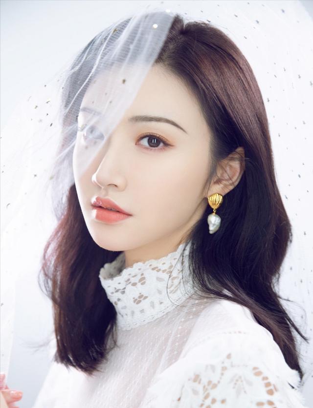 A wine bottle was thrown at her when she was a commercial performer ...