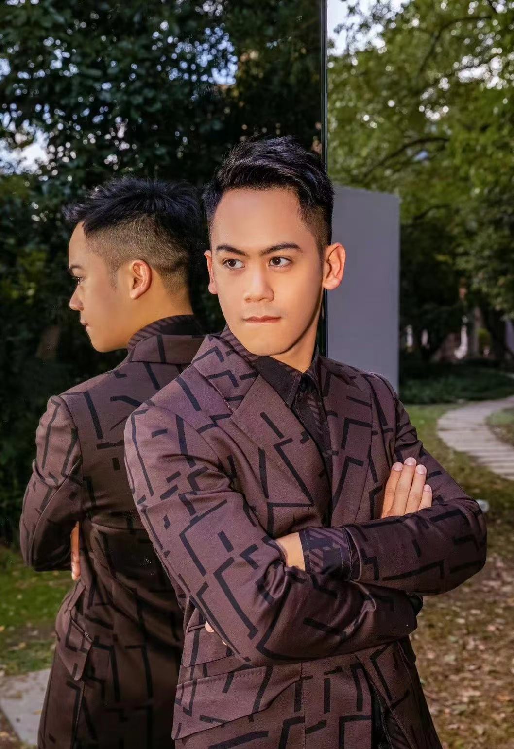 Li Chun, the second son of famous director Ang Lee, officially ...