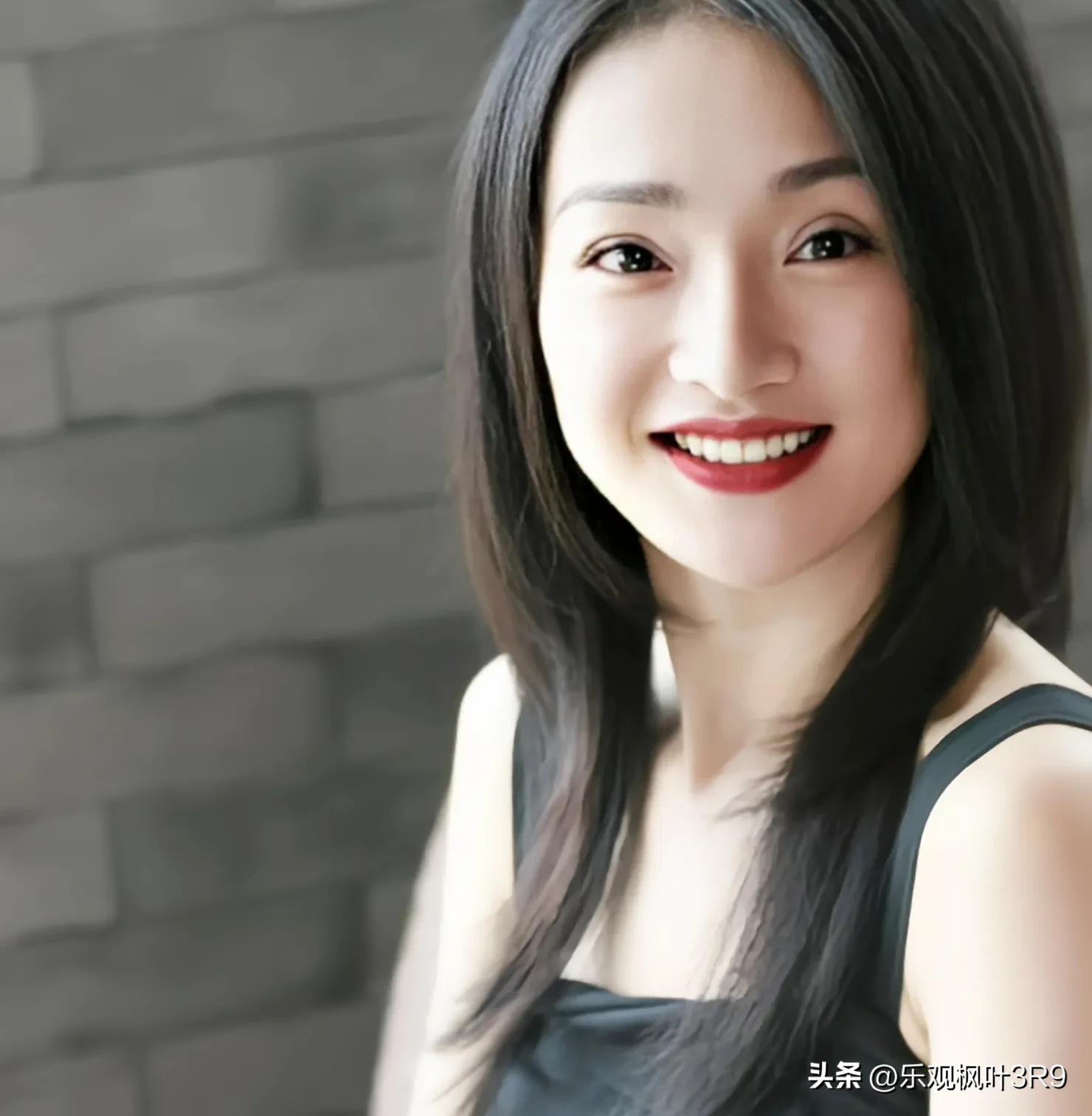 Zhou Xun - iNEWS