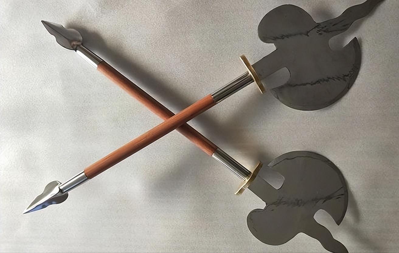 Ms. Xu brought a double-flowered ax to the appraisal, and the expert ...