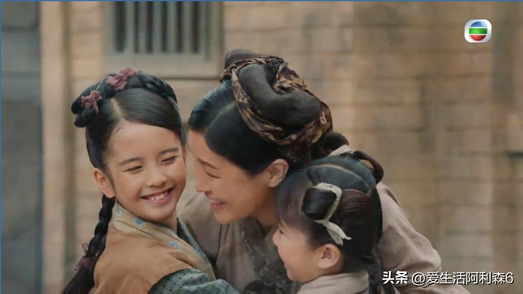 TVB "Queen's Childhood" Chen Siying transformed into a school beauty at ...