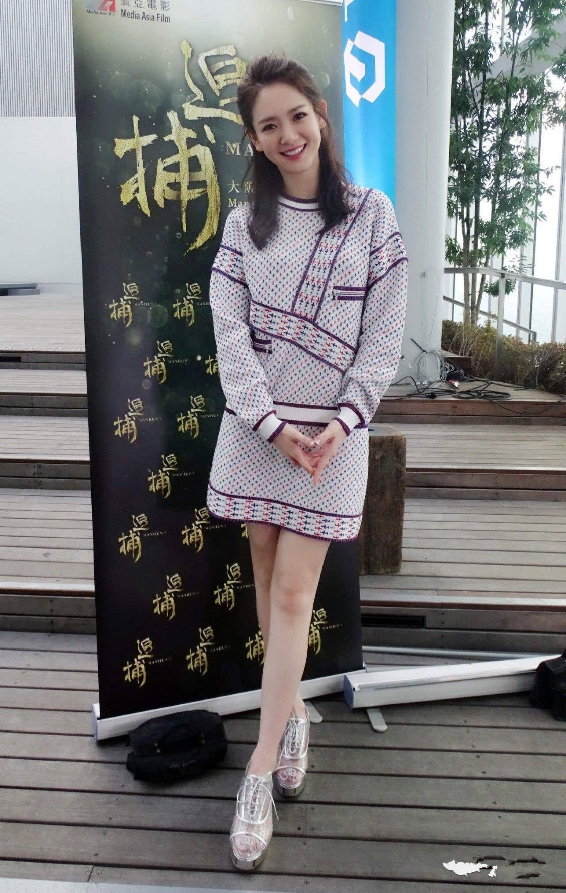 Qi Wei is really courageous, she shows up at the airport without makeup ...