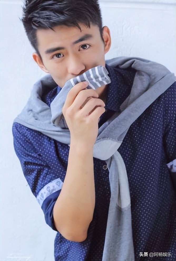 Zhang Zhilu, who debuted as a 7-year-old child star, is known as "Little Peng Yuyan" and has now ...