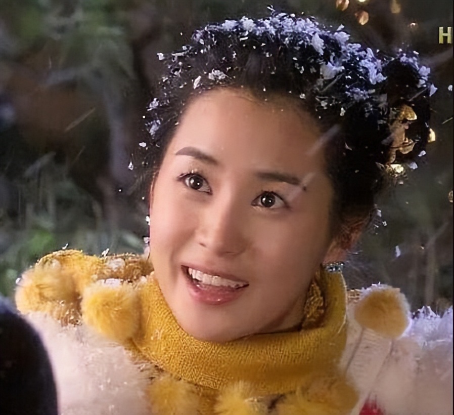 It took ten years to undergo plastic surgery to become a celebrity on ...