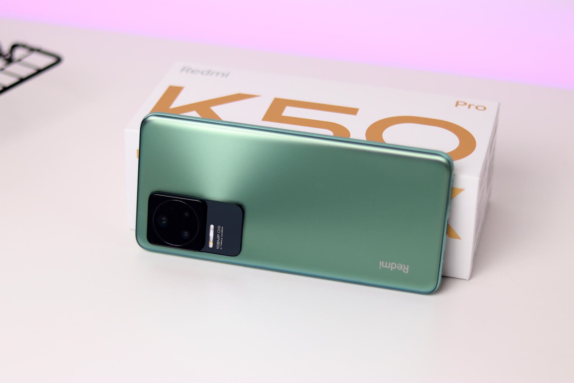 The student party chooses mobile phones, and high cost performance is ...