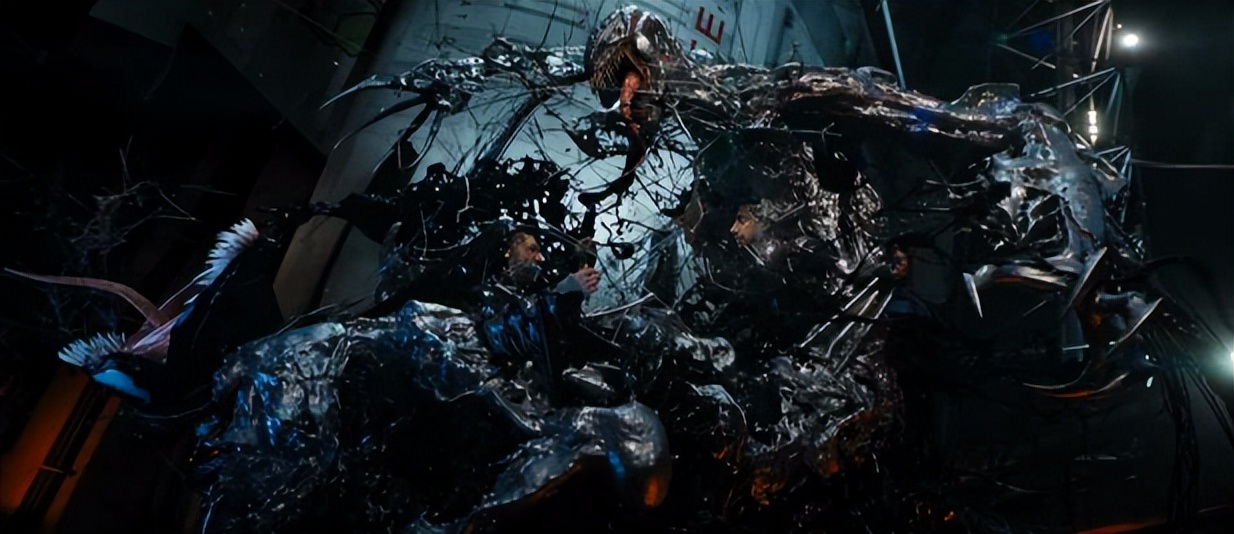 How to analyze the connection between the protagonist's split ...