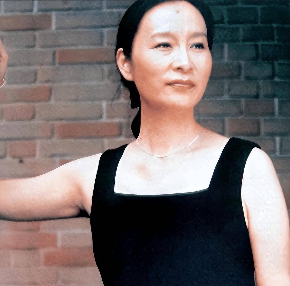 "National First-Class Actor" Xi Meijuan had "two faces" in front of ...