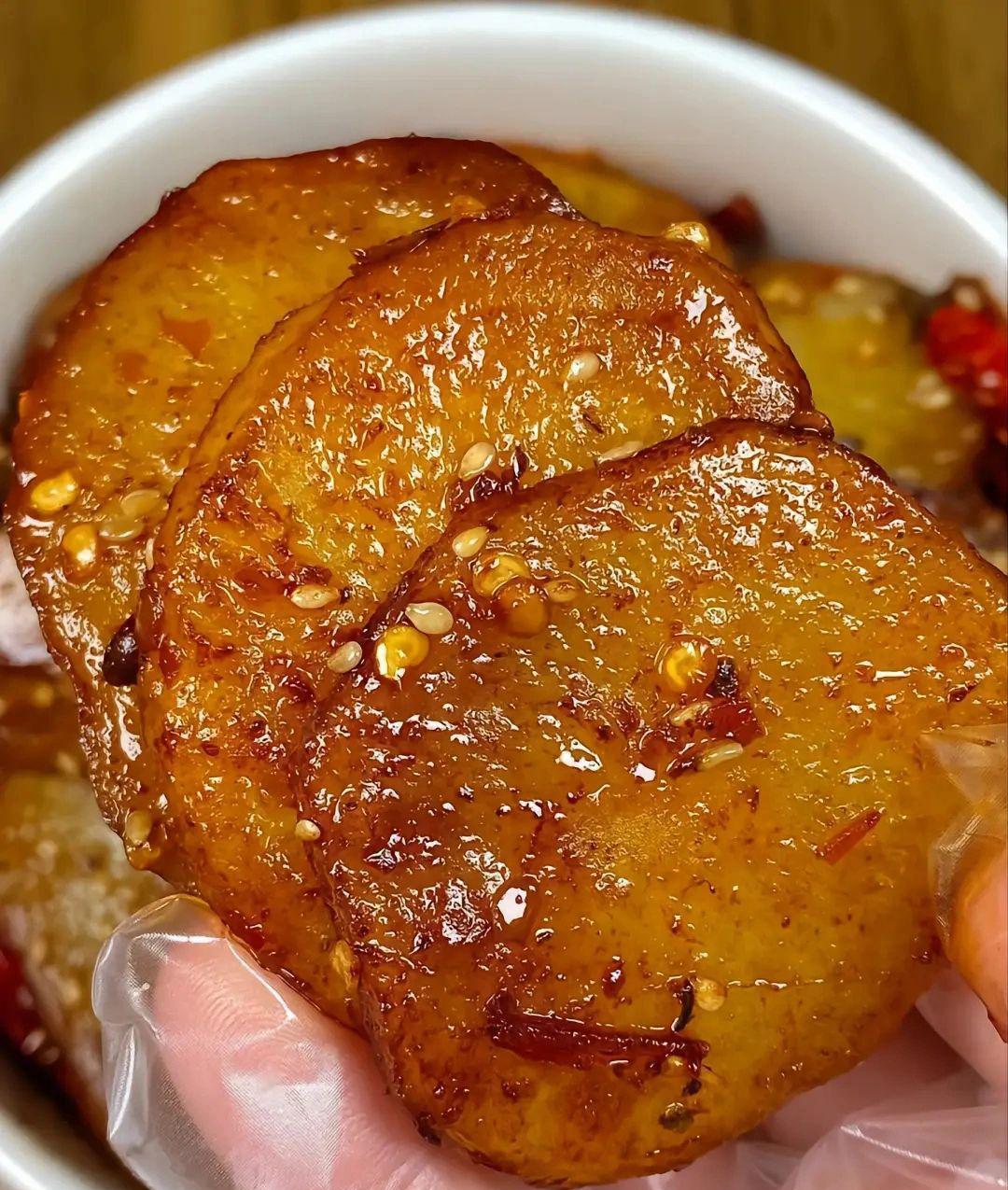 Delicious dry-stir-fried potato chips, burnt and crispy, spicy and ...