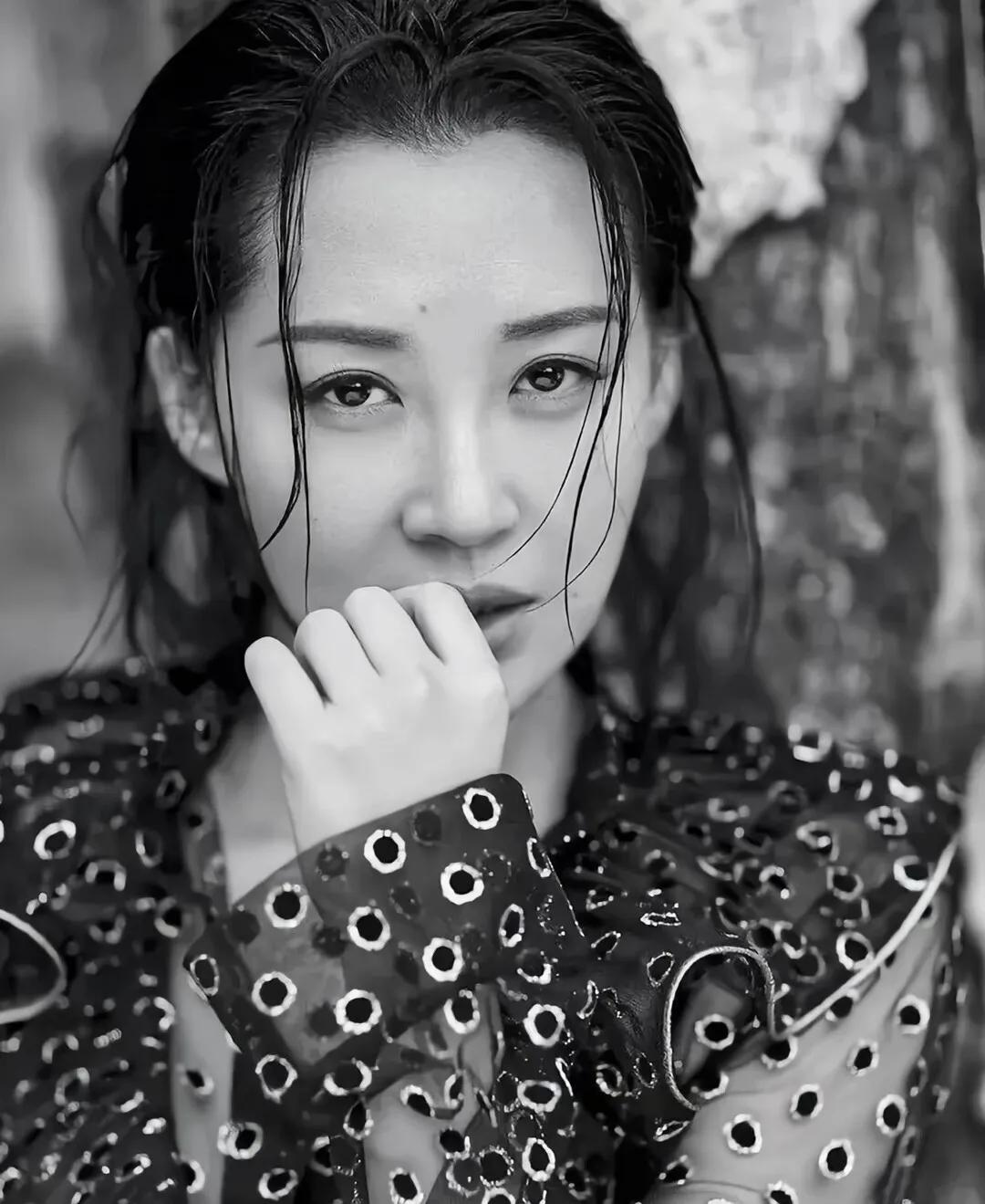 Xu Qing's charming photo - iNEWS