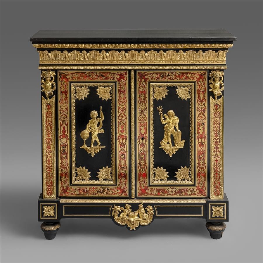 In what ways did the cabinet styles during the Valois dynasty reflect ...