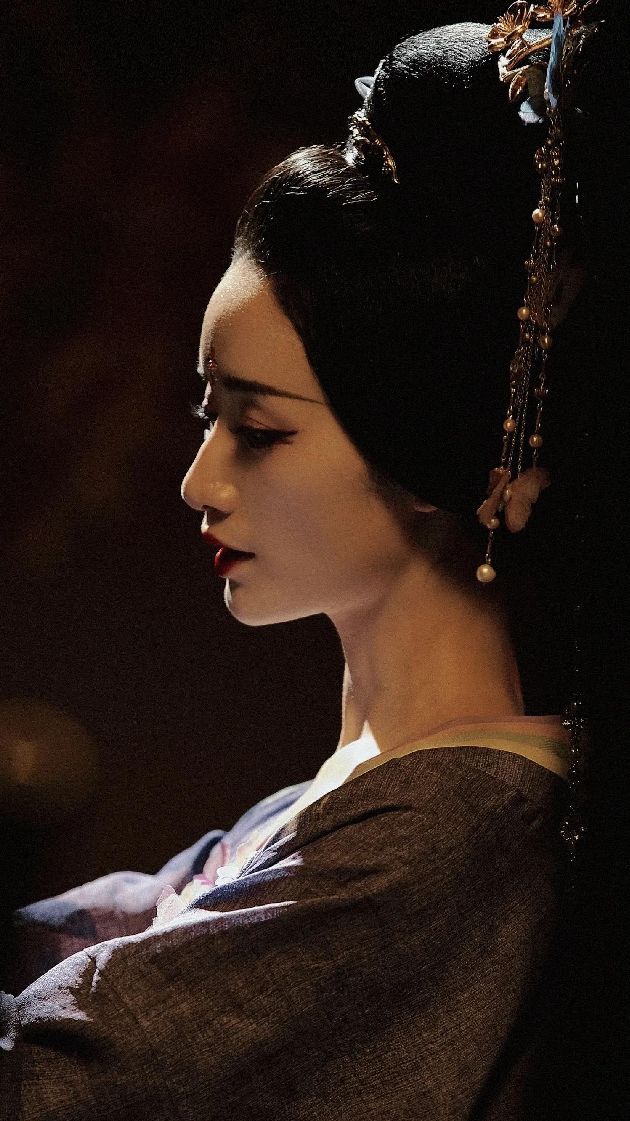 Guo Xiaoting's ancient costume wallpapers share the second bullet: cold ...