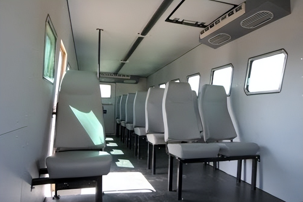 American RhinoRUNNER armored bus - iNEWS