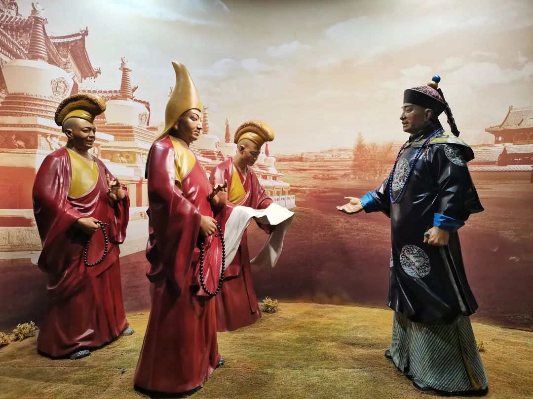 Banquet with friends in Wanshu Garden - iNEWS