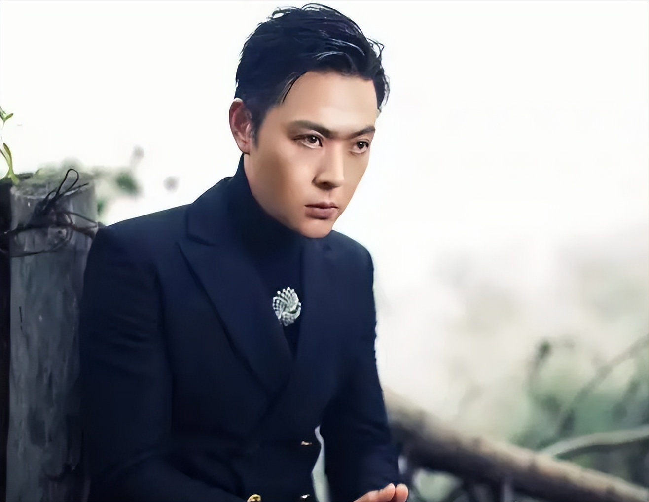 Zhang Tong: He almost lost his sight for filming, he committed suicide ...