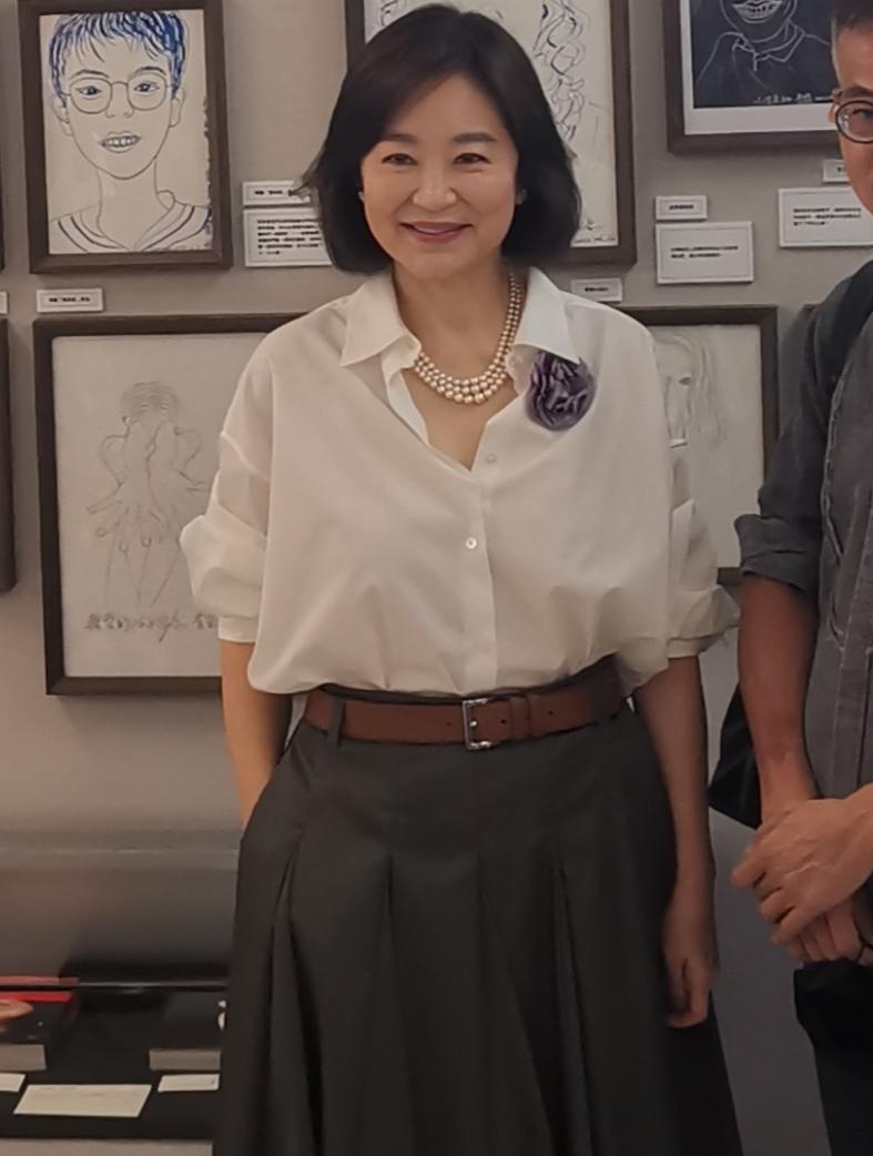 Brigitte Lin and Liu Xiaoqing are too different in status!One is ...