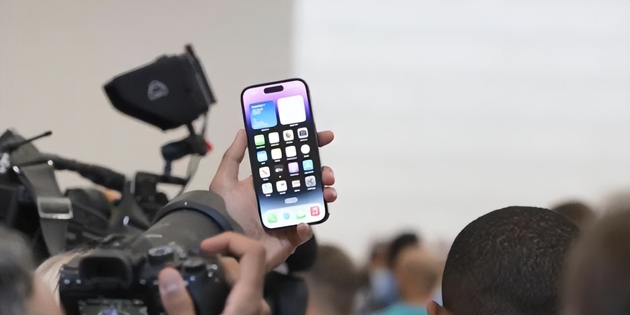 iPhone 14 Pro real phone hands-on experience: I feel unconvinced - iNEWS